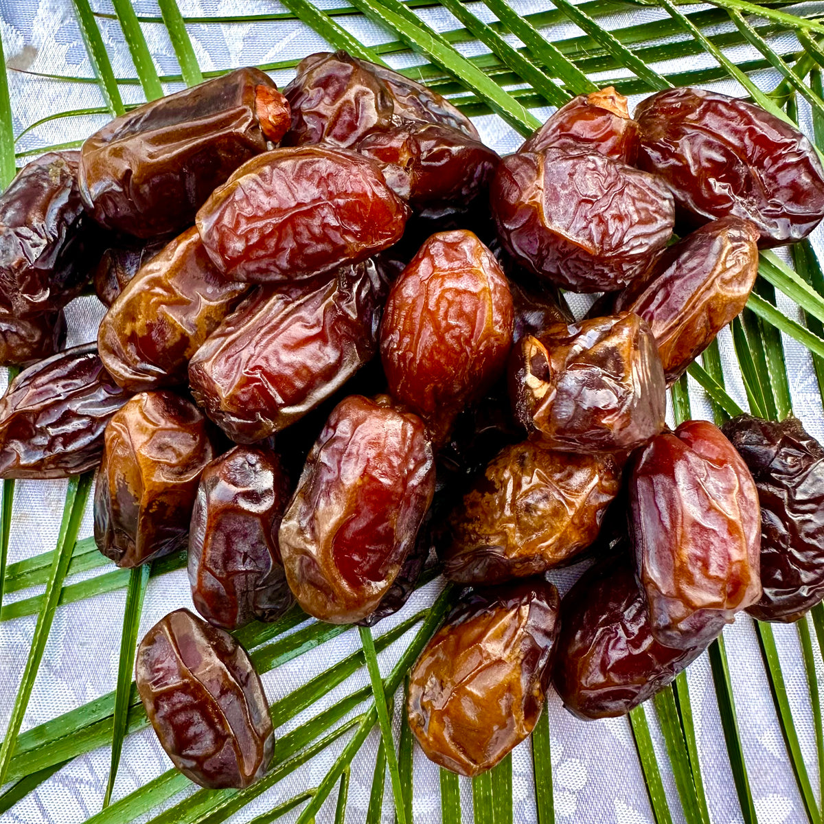 11lbs Mixed Size Medjool Dates – Golden Dates Farm